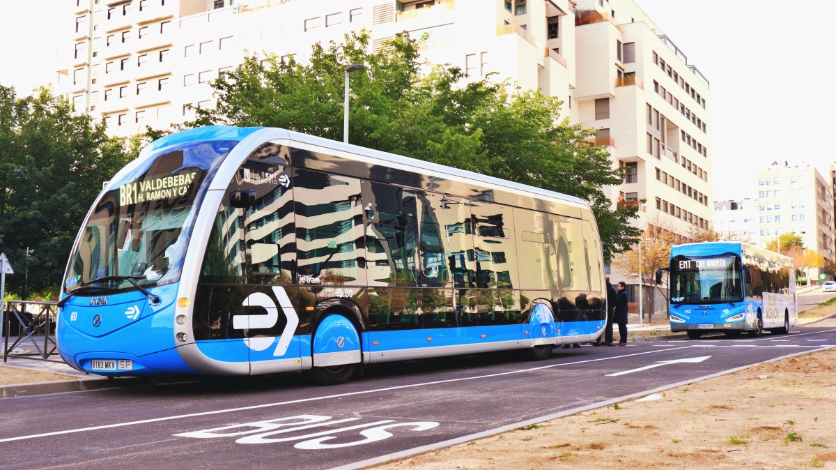 El Bus Rapid Transit (BRT) de Madrid se prolonga por Valdebebas ...